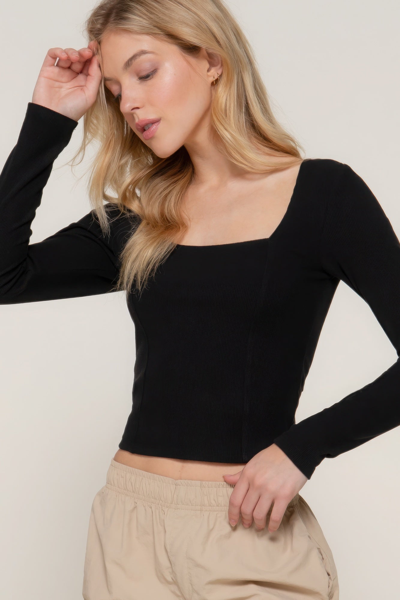 Long slv sweetheart neck seam detail knit top – AMIClubwear