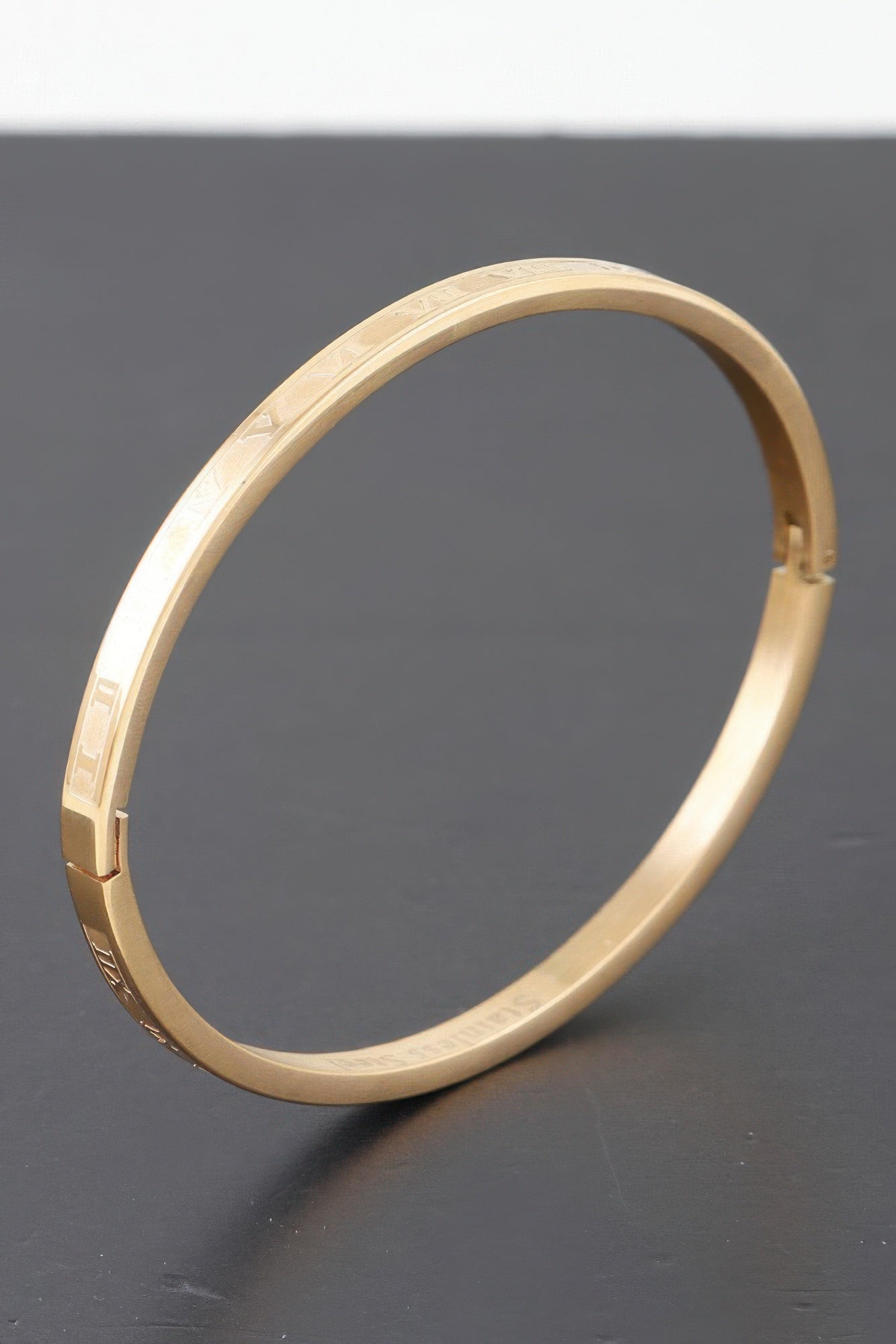 Thin Roman Numeral Bracelet – AMIClubwear